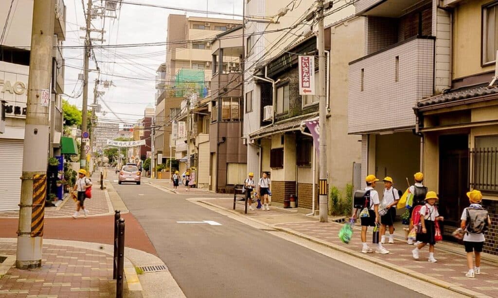 Por que o Japão possui ruas tão limpas? - Zona Curiosa
