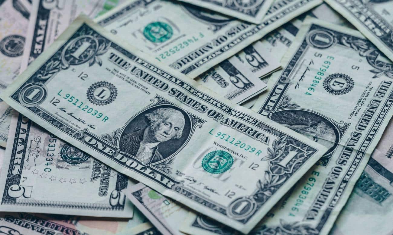 Por que os dólares são verdes? – Zona Curiosa