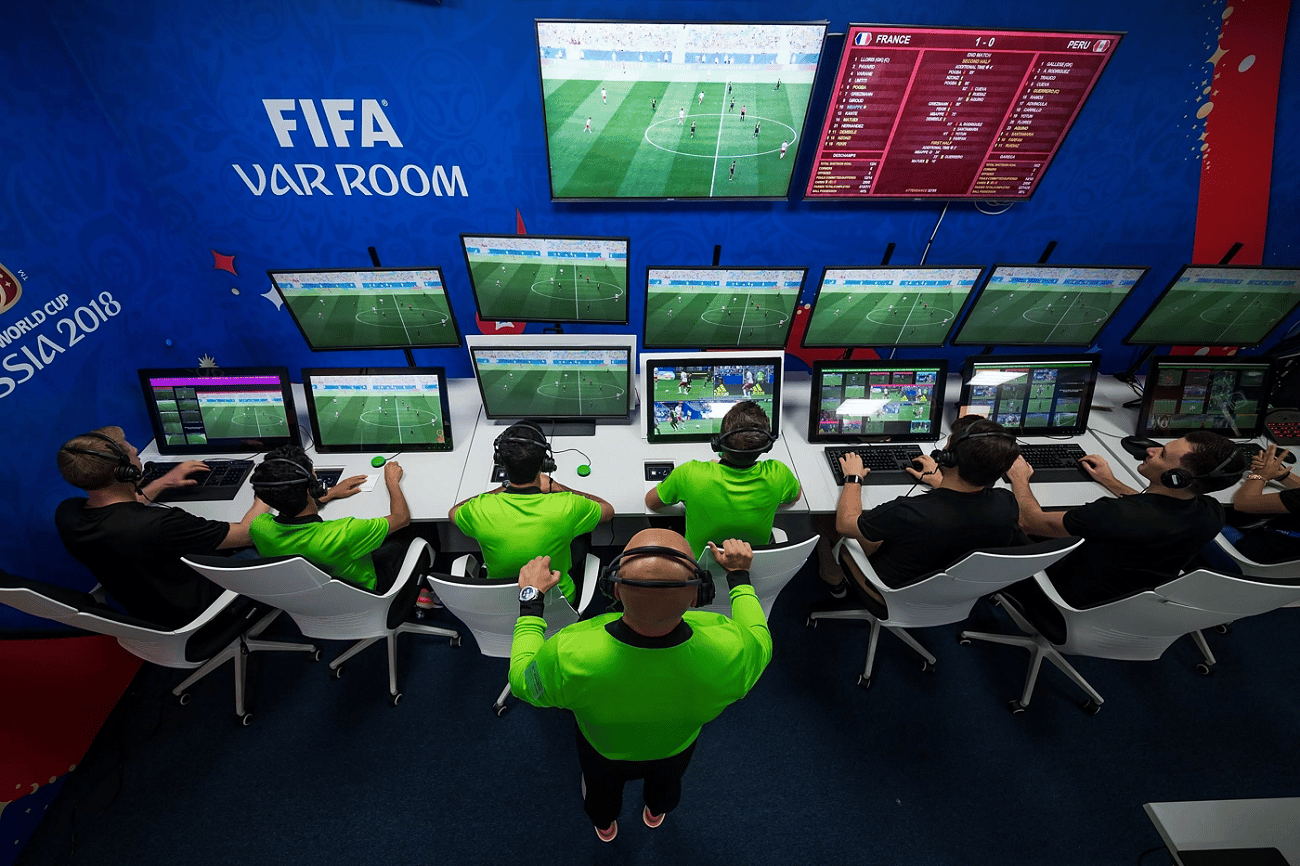 VAR: O Que Significa e Como Funciona? – Zona Curiosa