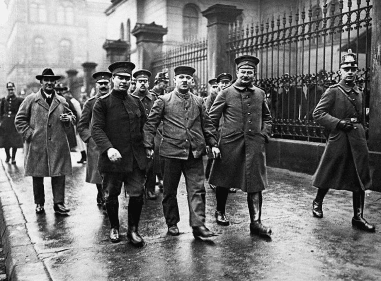 Vampiro de Hanover: Conheça o Açougueiro Alemão Que Vendia Carne Humana ...